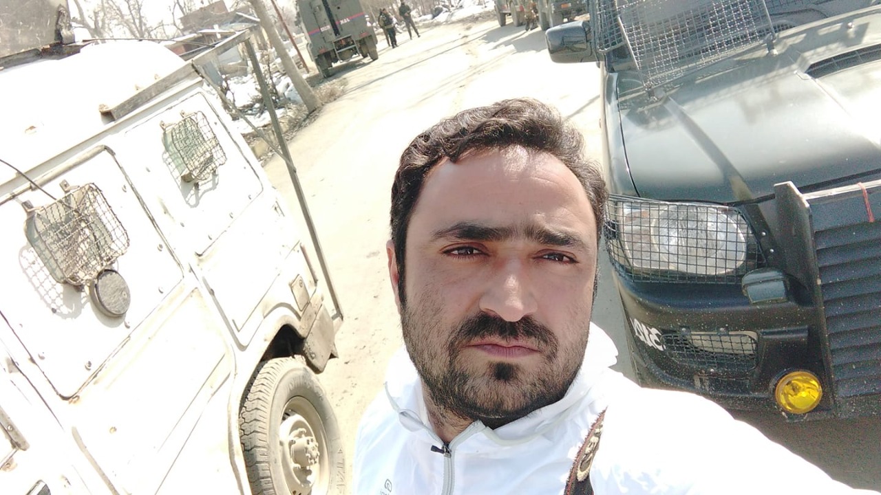 Months after camera, Vehicle of Anantnag-based journalist stolen - The Kashmiriyat