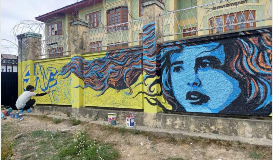 Smart city confined to painting walls, realigning footpaths: JKNC - The ...