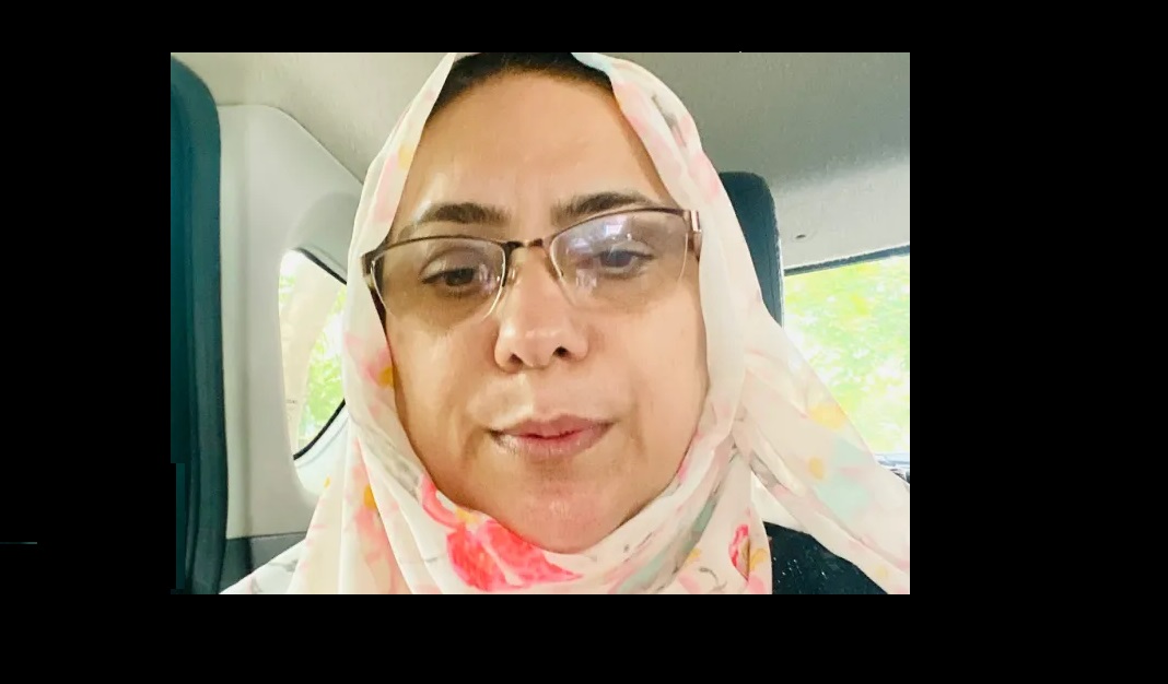 Kashmiri female professor rewarded with ‘Outstanding Researchers Award-2022’ at AMU - The ...