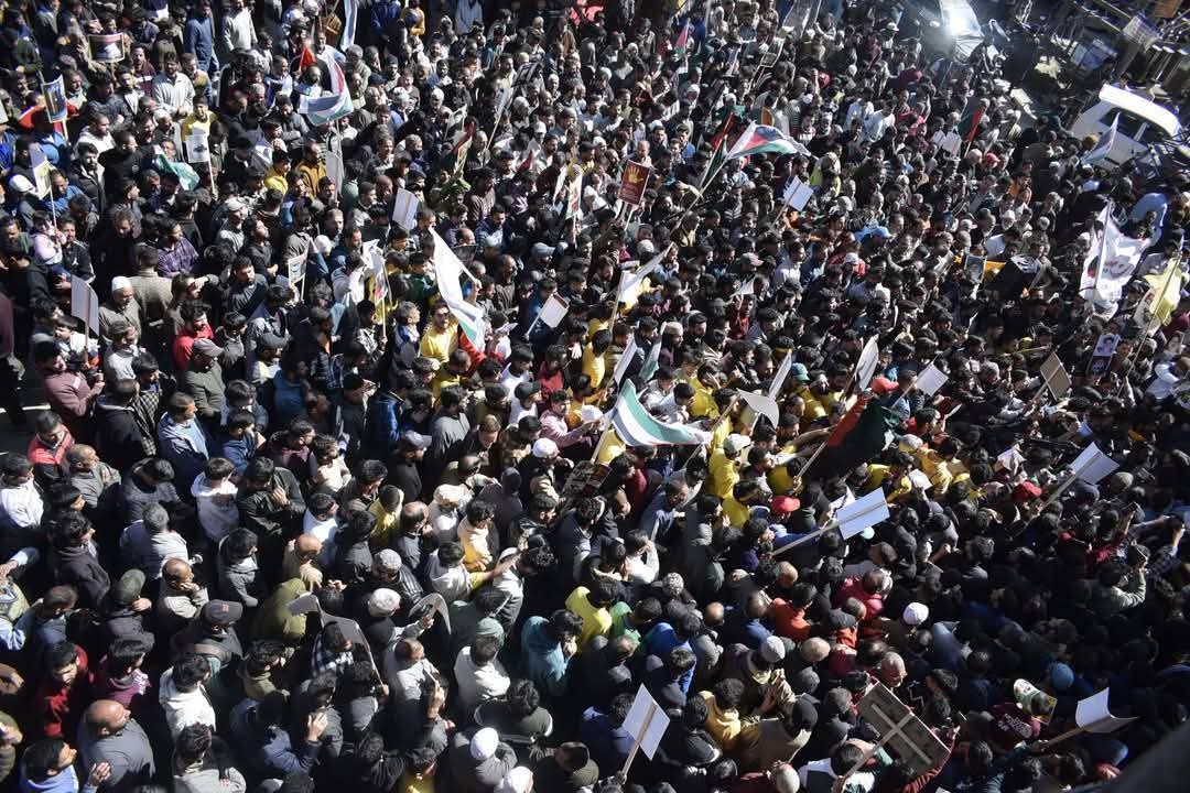 FIR registered over 'objectionable flags and sloganeering' during Youm ...